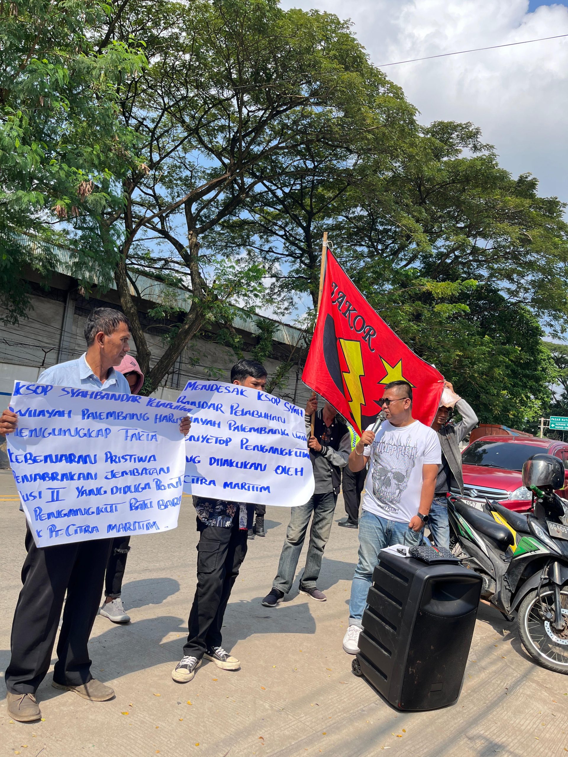 Datangi KSOP Palembang JAKOR Minta PT. Citra Maritim dan PT. Tempirai ...